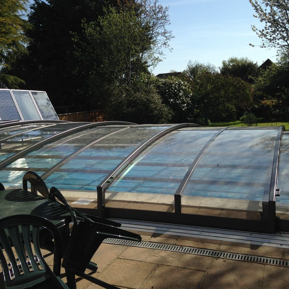 Customer reference: Mr. Richard Clifton from Sutton - CORONA pool enclosure | Alukov